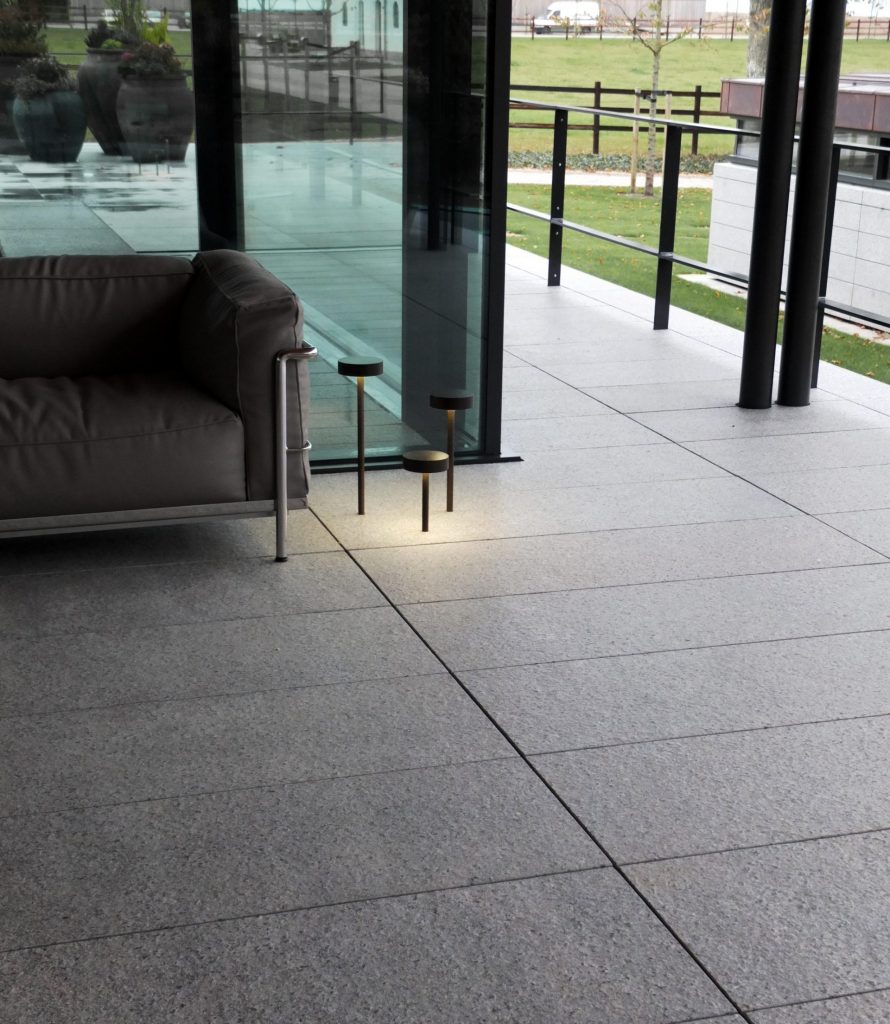 PinUp lamp by ONE A: Perfect outdoor lighting for floors and walls