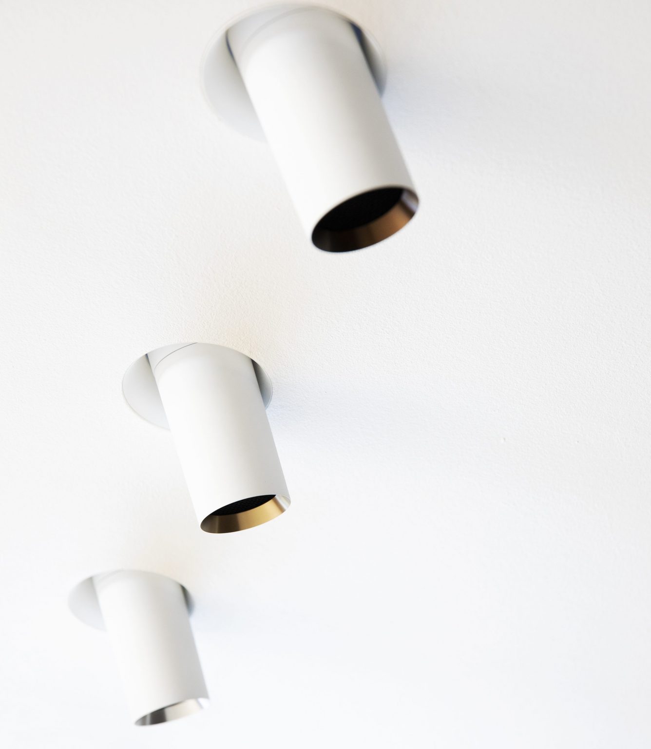 Architectural LED Lighting Solutions | Storm Medium Long 25