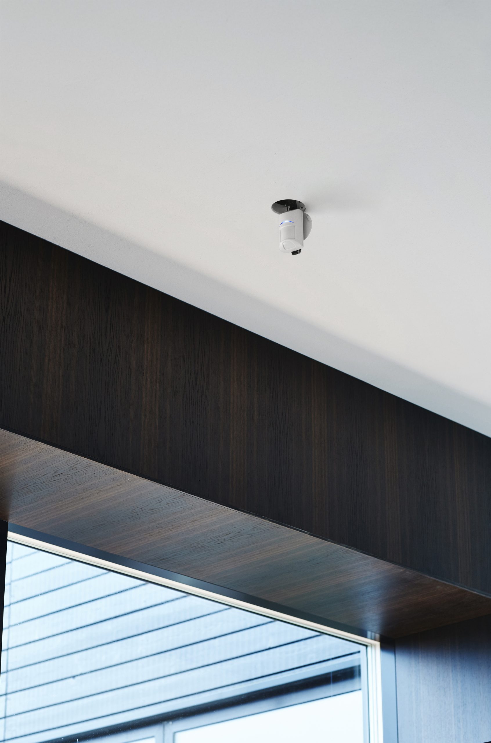 Storm Medium Security Pir - ONE A