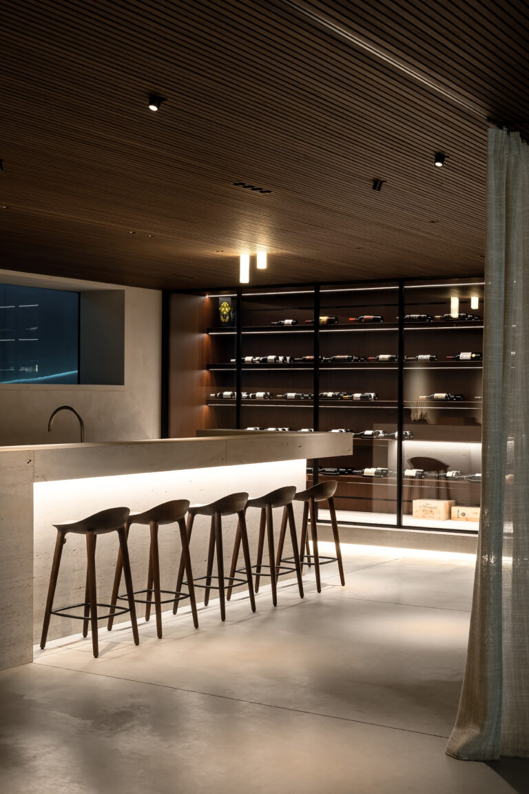 Discover architectural lighting within a private residence in Belgium
