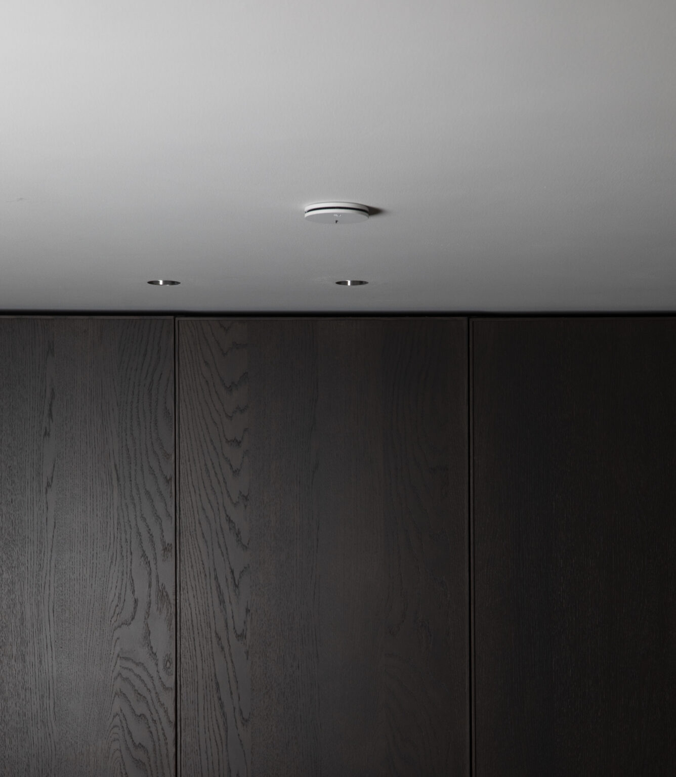 STORM Medium smoke detector with relay output - Be inspired