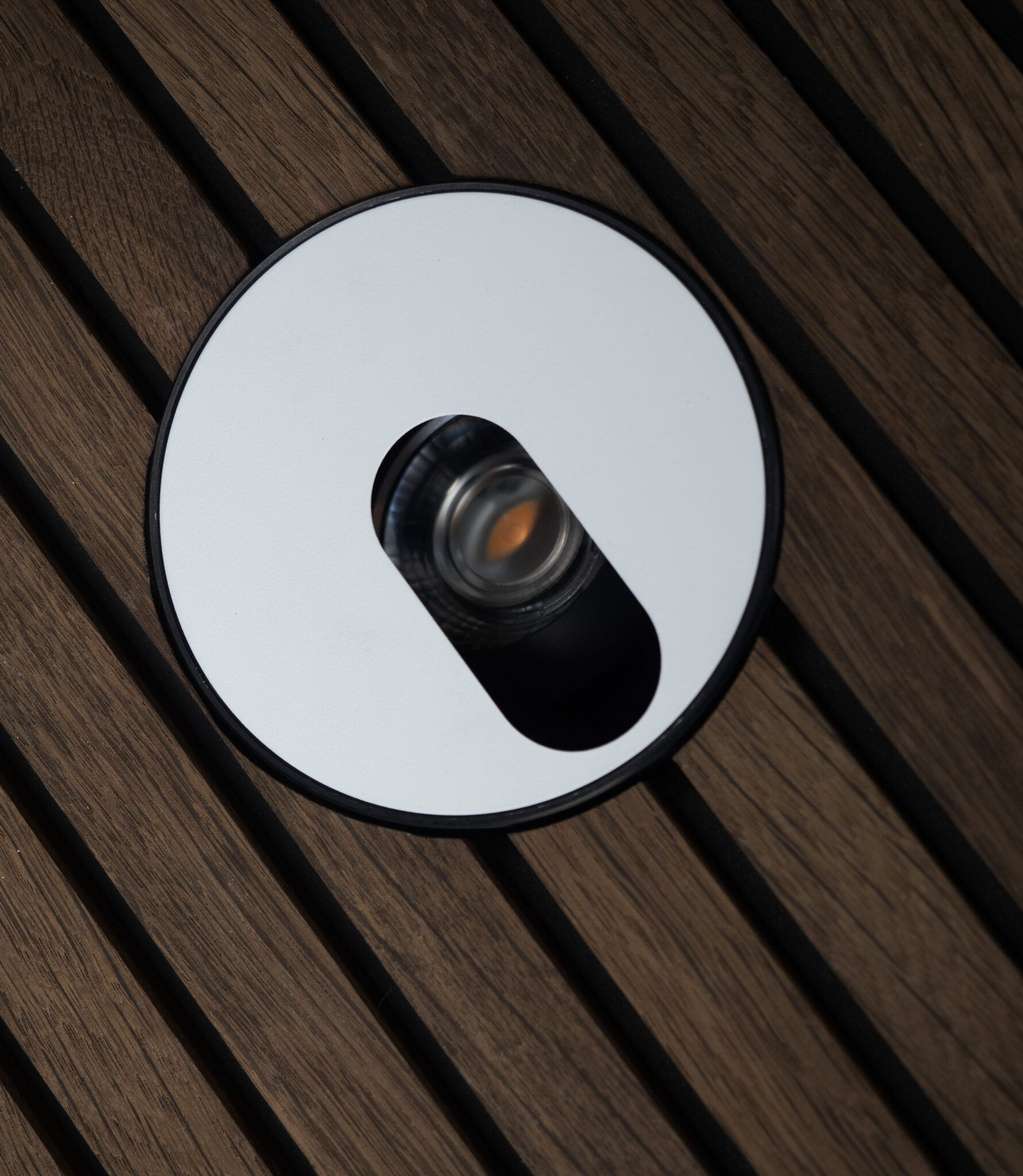 Storm Medium Oval – Recessed Spotlight for Seamless Integration